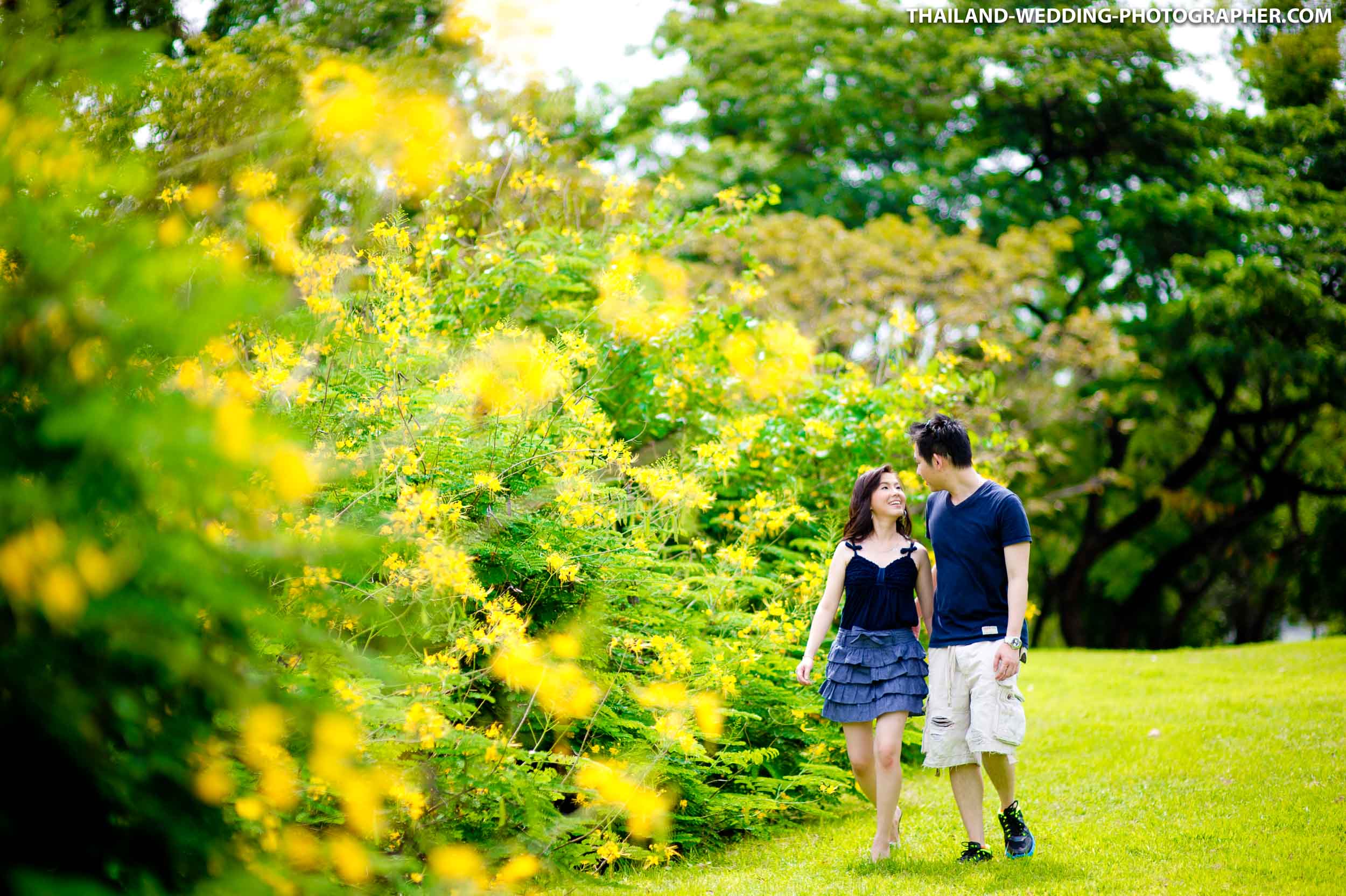 Rod Fai Park (San Rot Fai Park / The Railway Park / Wachirabenchatat ...