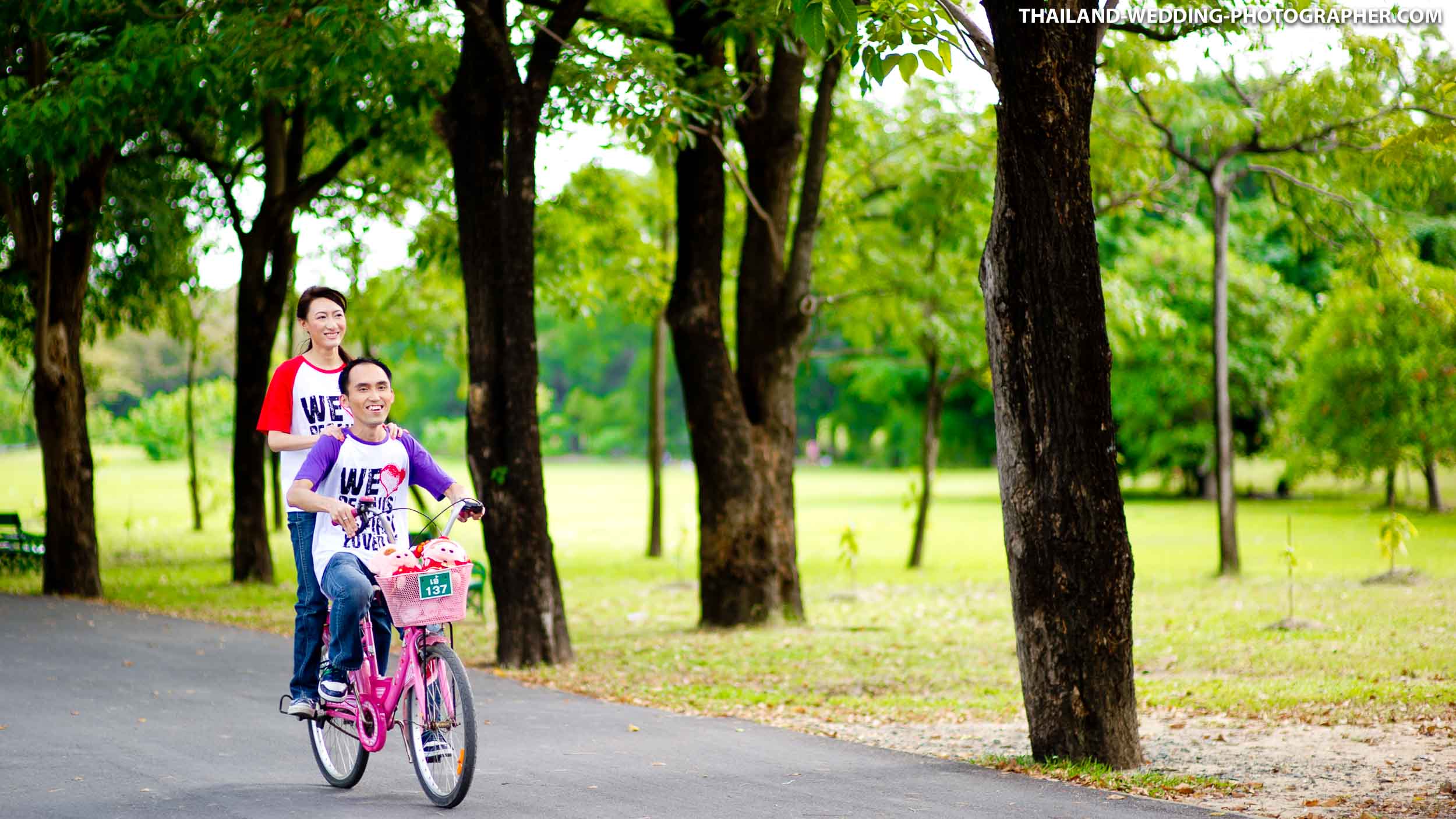 Rod Fai Park (San Rot Fai Park / The Railway Park / Wachirabenchatat ...