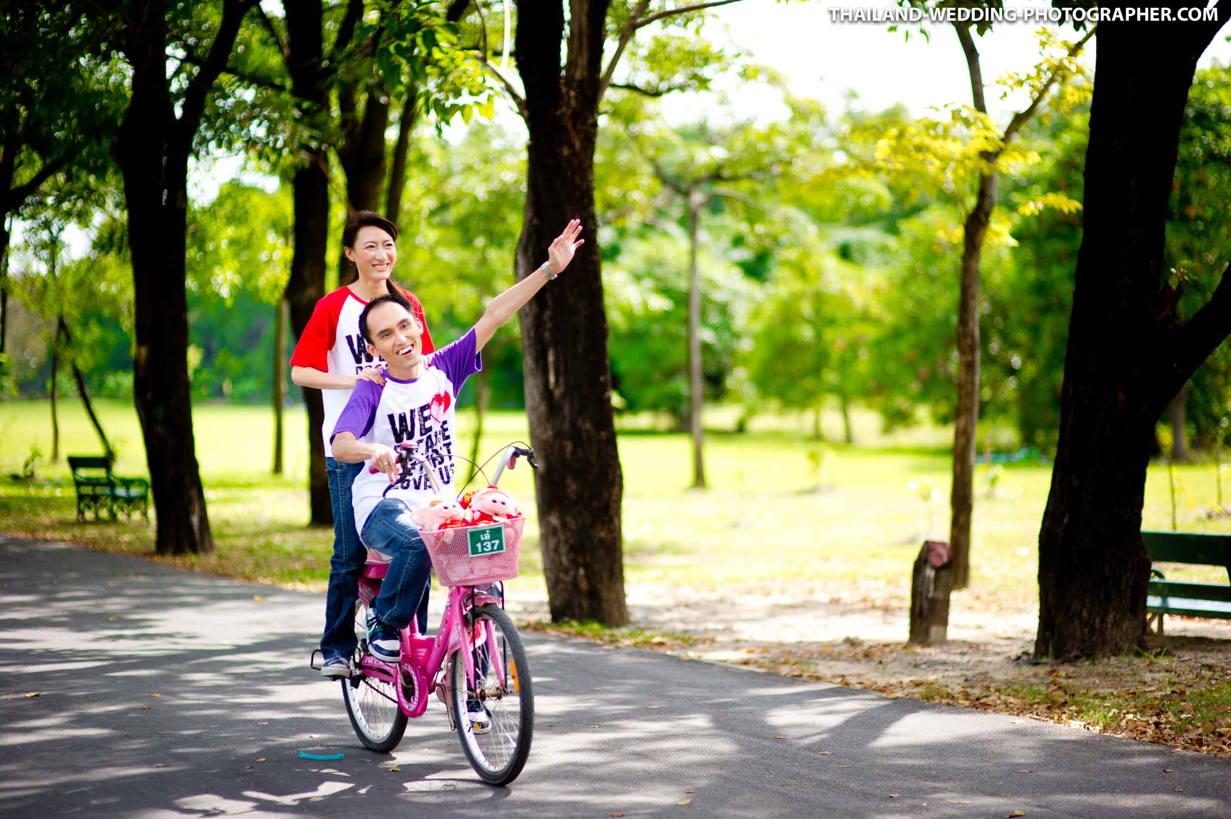 Rod Fai Park (San Rot Fai Park / The Railway Park / Wachirabenchatat ...